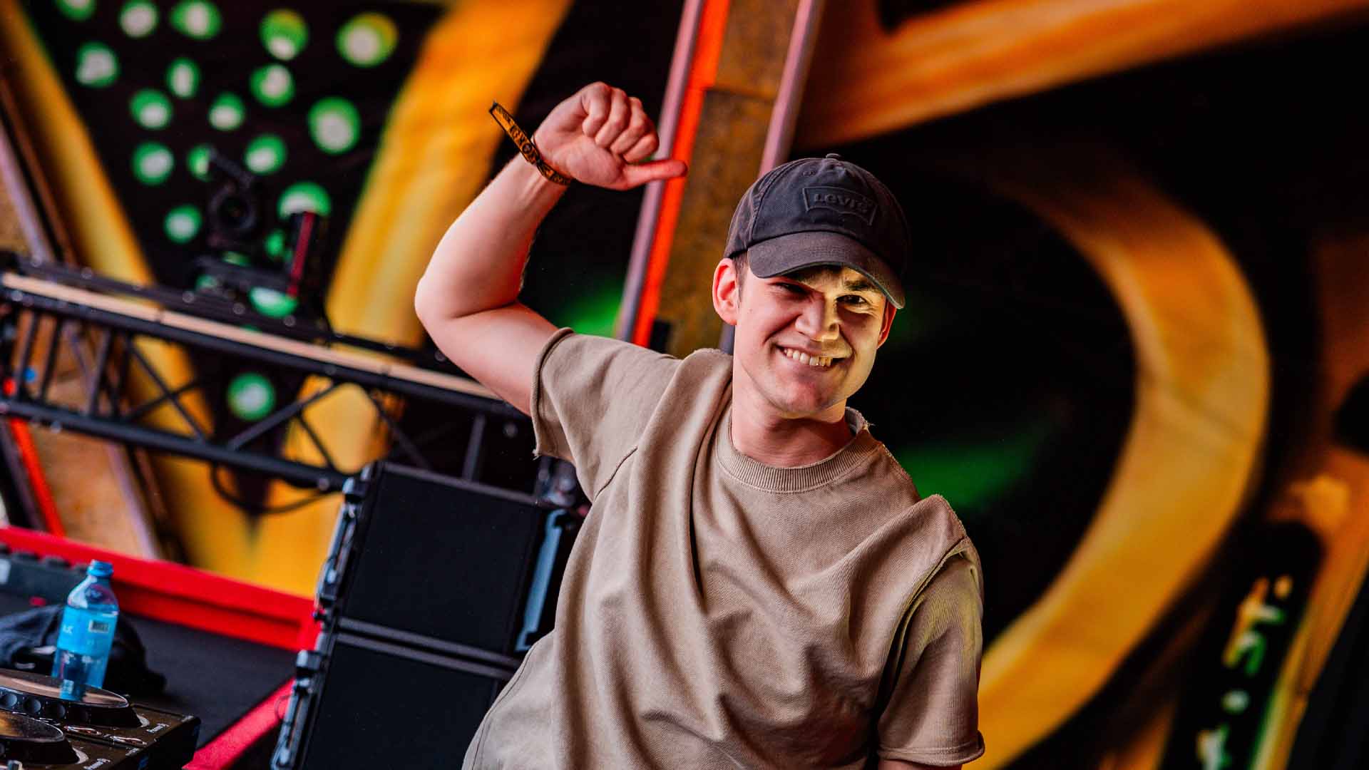 Devin Wild about his Into The Madness OST 'The Insanity Inside' | Hardstyle.com