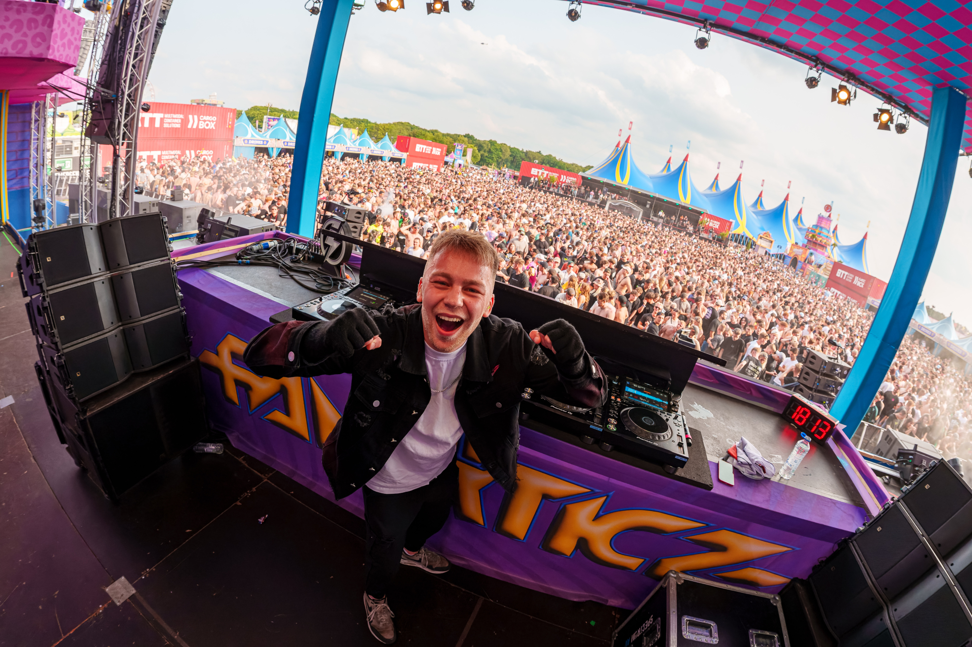 Sparkz releases his debut album: 'SPARKZ : LIVE : ALBUM' | Hardstyle.com