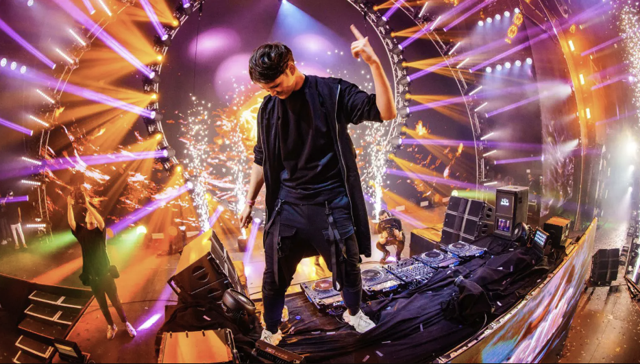 Devin Wild impresses with his take on ‘Hold That Sucker Down’ at Armada ...