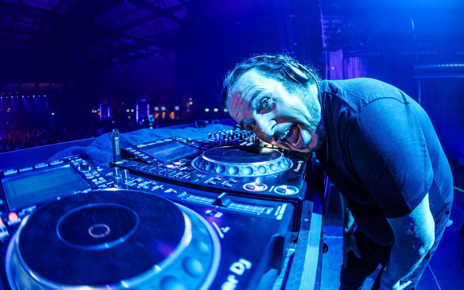 APEX 2024 - The Singularity